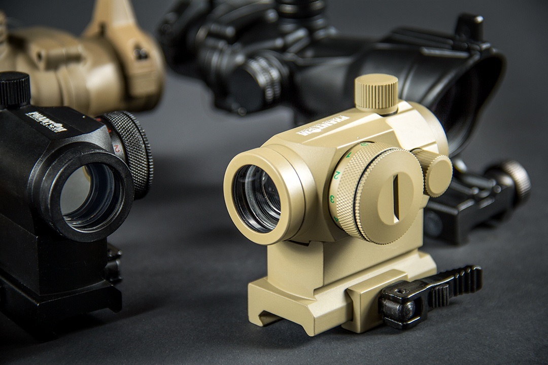 Phantom – Red/Green Dot – QD Low And High Mount (tan) - Schietspullen.nl